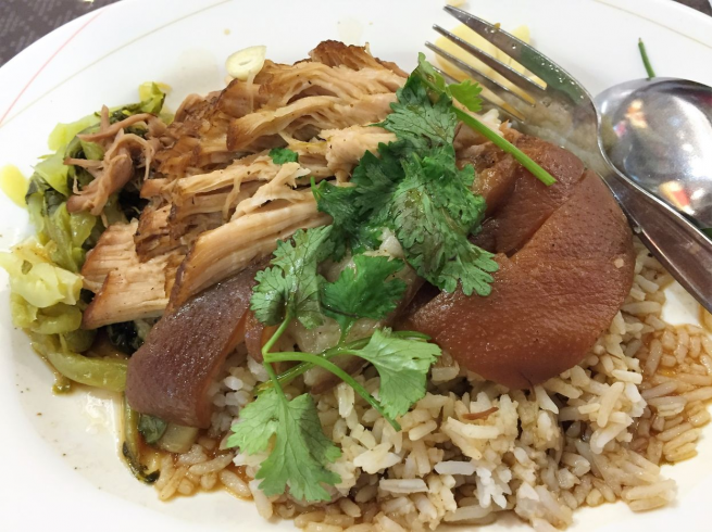 Rich Yet Light – Braised Pork Leg Rice - Bangkok - Taithaione