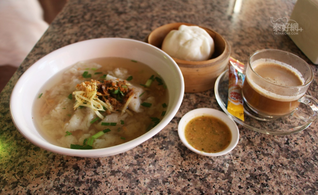 Ching Chu Chai, Popular Breakfast Spot in Lamphun - Thaiker - Taithaione